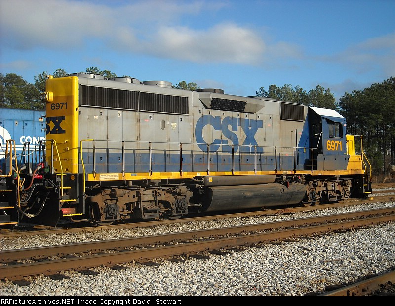 CSX 6971 GP40-2